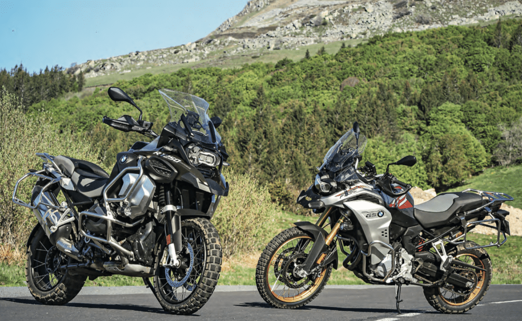 Match BMW F 850 GSA vs BMW R 1250 GSA - Trail Adventure Magazine