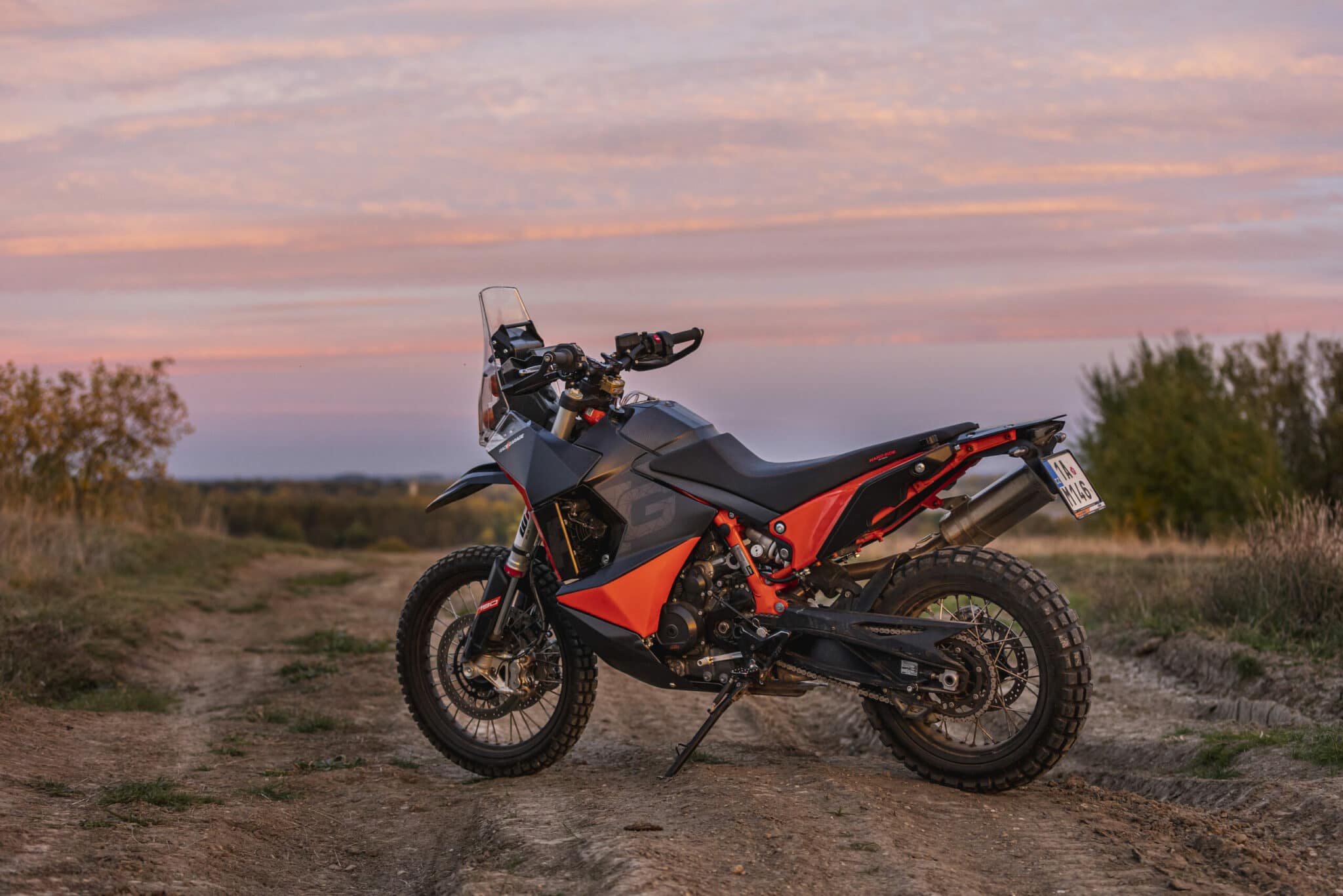 Accessoires KTM 890 Adventure : nouveaux Kits Rallye par Rade Garage ...
