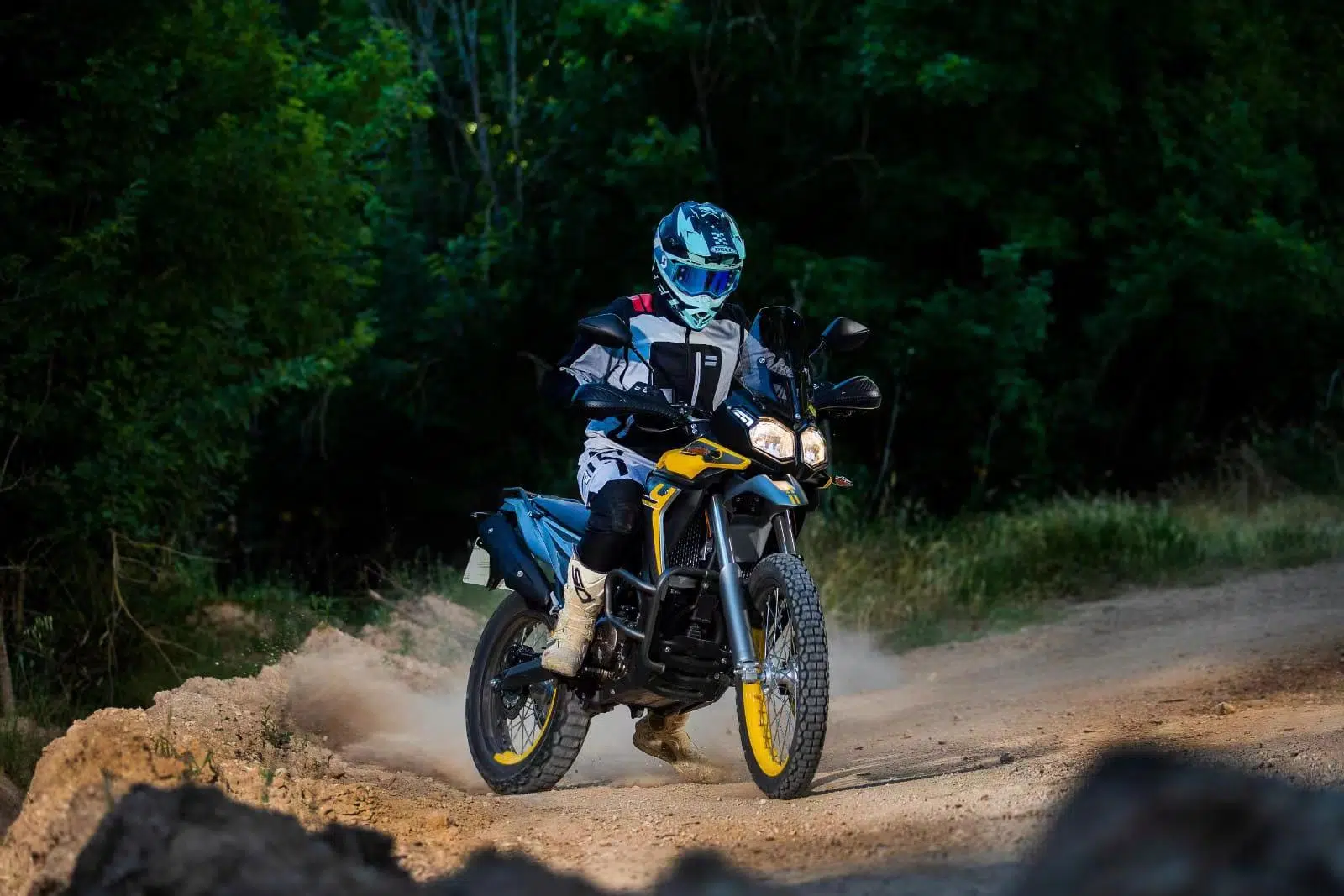 Voge 300 Rally A2 - Trail Adventure Magazine