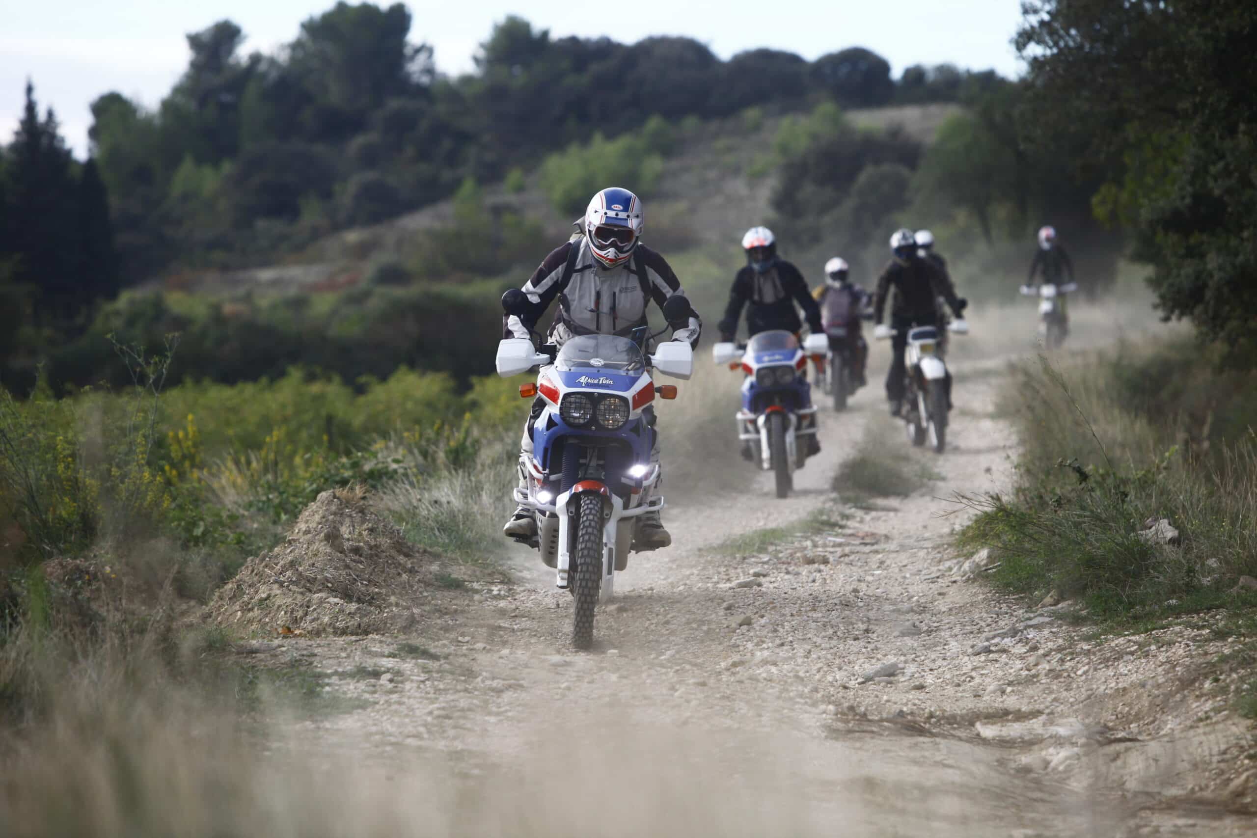 Moto Légende Trail tour 2022 : le rendez-vous des fanas du DAKAR ...