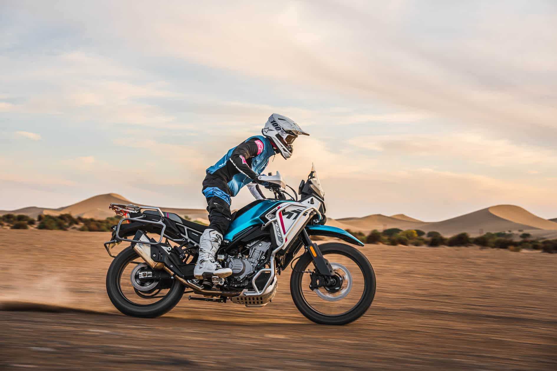 CFMOTO 450MT : le trail surprise pour 2024 - Trail Adventure Magazine